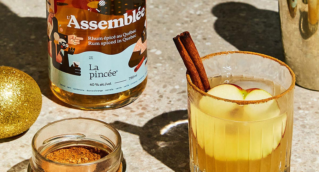 Cocktail au rhum épicé L’Assemblée, pomme et cannelle fumée – La pincée